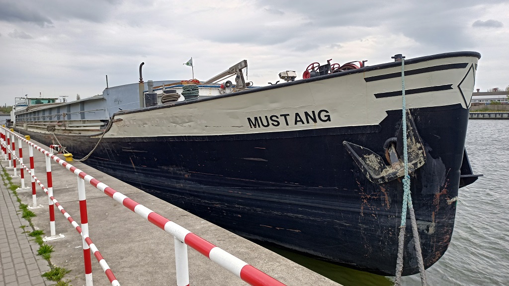 Galeria: Barka MUSTANG - Żegluga śródlądowa wczoraj, dziś, jutro w ...